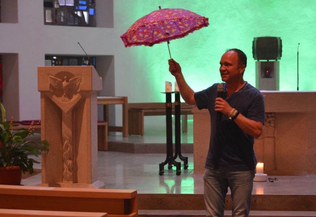 Erst Gebet, dann Begegnung – Pray ´n Pub – St. Birgid Wiesbaden